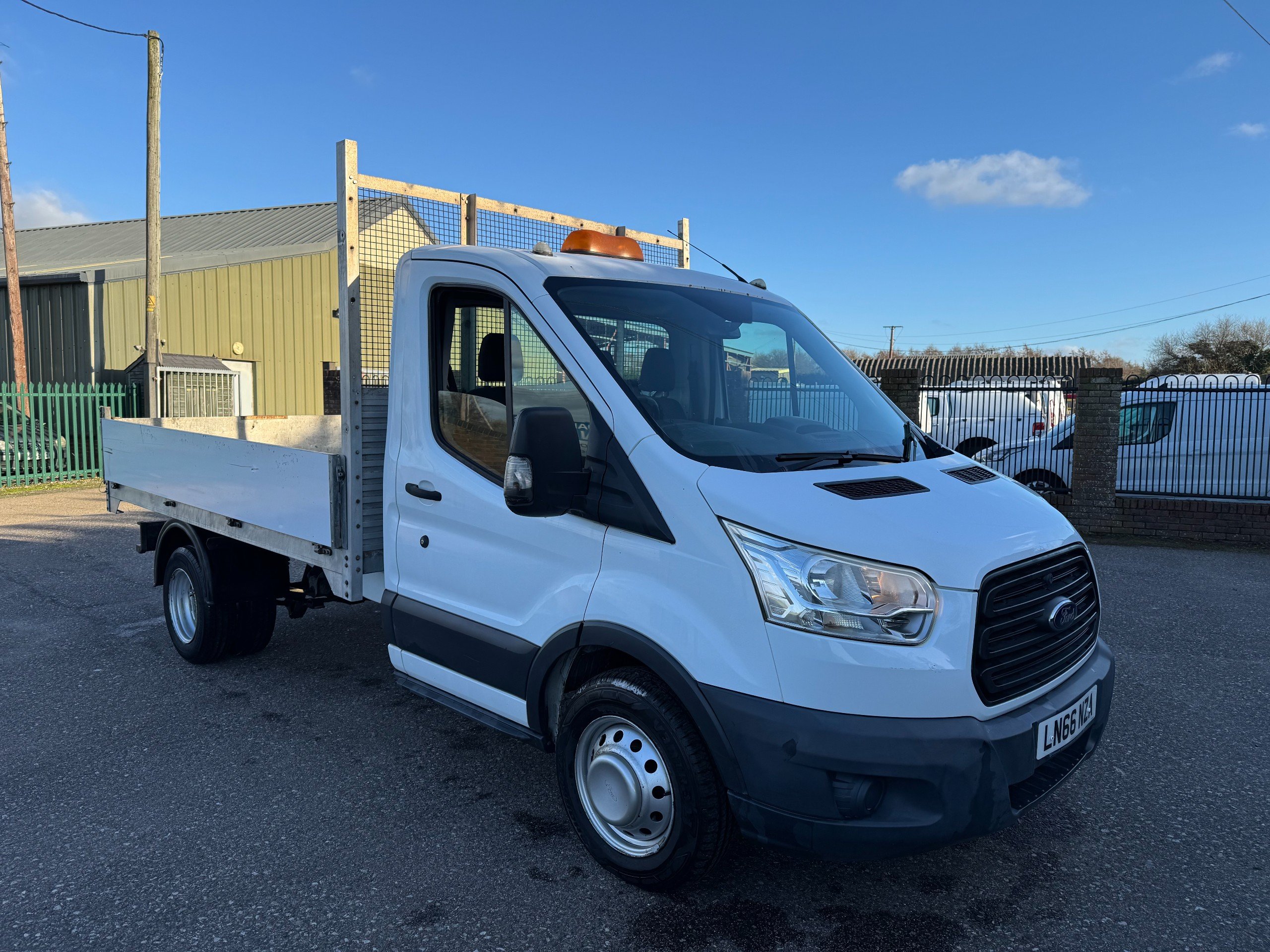 Used 2016 Ford Transit 350 DROPSIDE TIPPER 2.2 125PS ULEZ FREE CHAIN ...